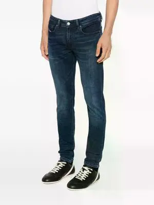 DIESEL® 1979 Sleenker Logo-patch Jeans