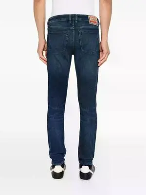 DIESEL® 1979 Sleenker Logo-patch Jeans