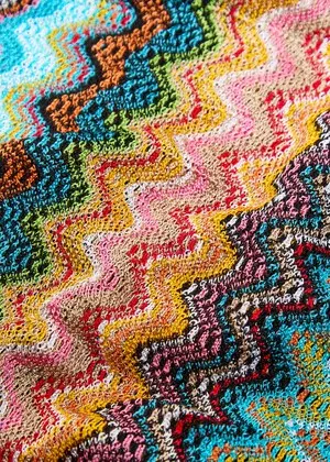 Missoni Zigzag Fringed Fine-knit Scarf