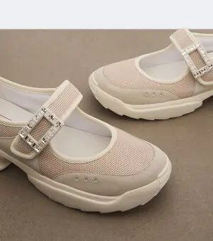 ROGER VIVIER Viv Sneakers