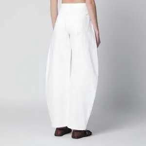 Alaïa Low-rise Rounded Jeans In Denim - White
