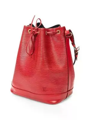 LOUIS VUITTON Epi Noe Gm Bucket Bag