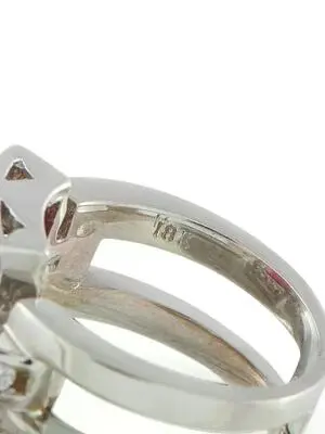 LB EXCLUSIVE 18k White Gold Oval Ruby And Diamond Ring