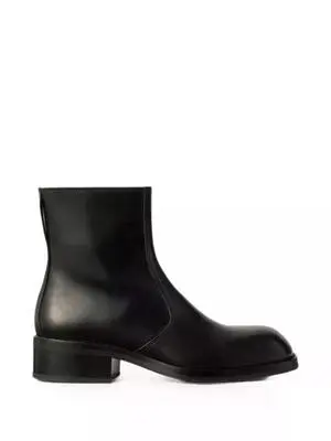 LEMAIRE Zipped Ankle Boots In Shiny Leather - Black