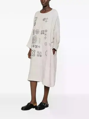 AODRESS Embroidered Crewneck Midi Dress