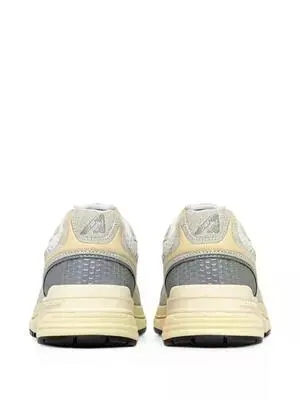 AUTRY Hyperway Suede Sneakers