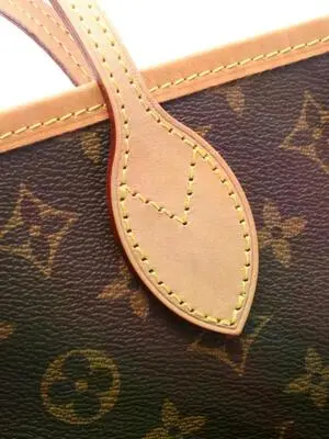 LOUIS VUITTON 2020 Monogram Neverfull Pm Tote Bag