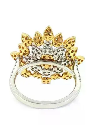 HYT JEWELRY Flower Diamond Ring - Silver
