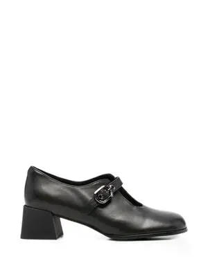 Linda Baumann Pumps