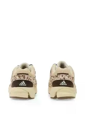 Adidas Adistar Control Sneakers