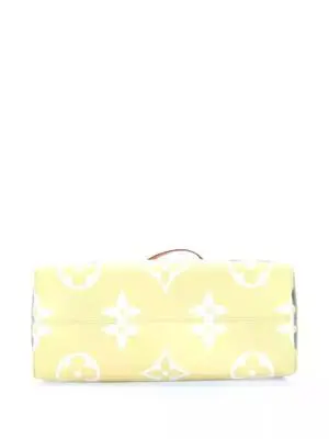LOUIS VUITTON Onthego The Pool Monogram Giant Gm Tote Bag - Pink