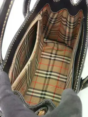 Burberry 2010s Logo-plaque Leather Tote Bag