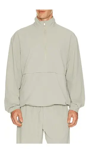 On Courtside 1/2 Zip Eaze In . Also - Tan