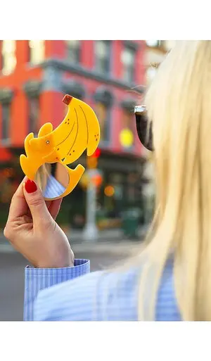 SOLAR ECLIPSE Hand-painted Banana Compact Mirror