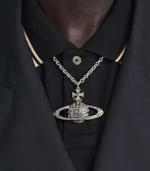 VIVIENNE WESTWOOD Mini Bas Relief Orb Pendant Necklace
