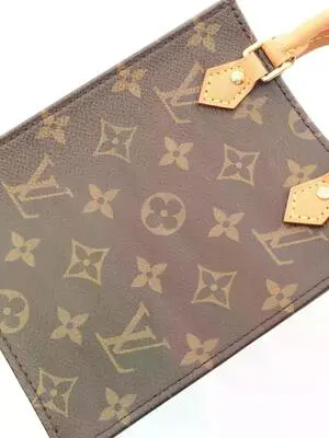 LOUIS VUITTON 2020 Monogram Petit Sac Plat Satchel
