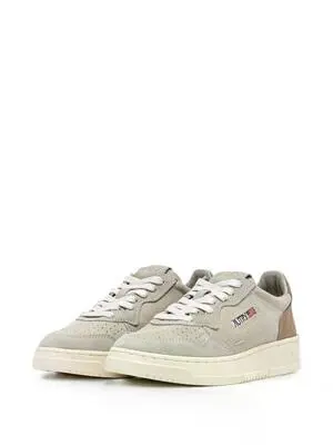 AUTRY Medalist Low Perforated-toe Suede Sneakers