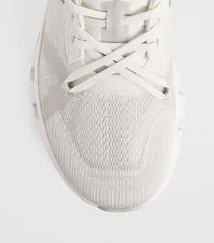 On Cloud X 4 Trainers