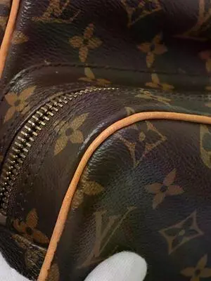 LOUIS VUITTON 2010 Monogram Nil Crossbody Bag
