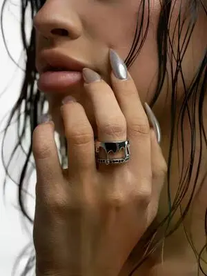 SAPFIRA Spinel Drip Ring