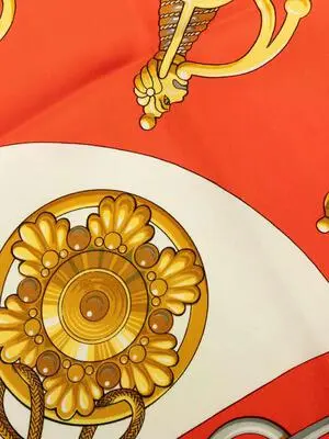 Hermès 1986-2011 Cliquetis Silk Scarf 90 Scarves