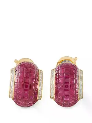 Van Cleef & Arpels Lampion Mystérieux Ruby And Diamond Earrings - Gold
