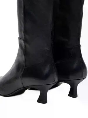 STUART WEITZMAN 5050 Vinnie Boot 50 Pointed-toe Boots