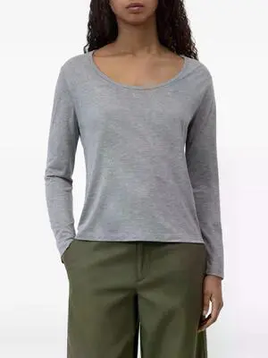 Closed Long-sleeve Top