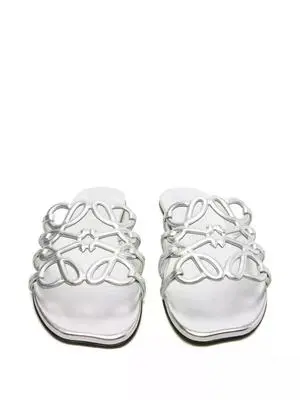 Loewe Petal Anagram Slide