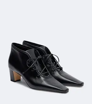 Manolo Blahnik Fuxa Leather Lace-up Boots
