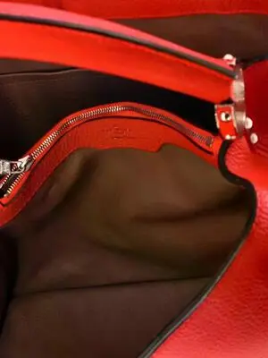 LOUIS VUITTON Capucines Bag Leather Gm Satchel - Red