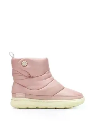 Merrell Hut Moc 2 Quilted Ankle Boots