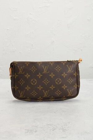 LOUIS VUITTON Monogram Pochette Accessoires Shoulder Bag