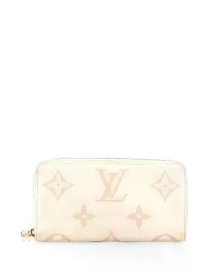 LOUIS VUITTON Zippy Wallet Bicolor Monogram Empreinte Giant Small Wallets - Neutrals