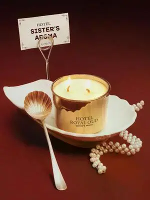 SISTER’S AROMA Hotel Royal Oud Candle