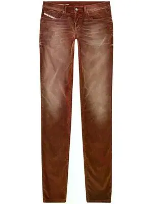 DIESEL® 2023 D-finitive Tapered Jeans - Red