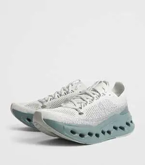 On Cloudsurfer Max Trainers
