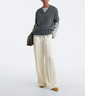 Extreme Cashmere N°490 Martina V-neck Cashmere-blend Sweater