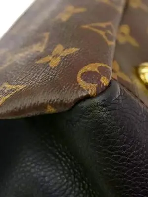 LOUIS VUITTON 2010-2020s Mm Pallas Monogram Tote Bag
