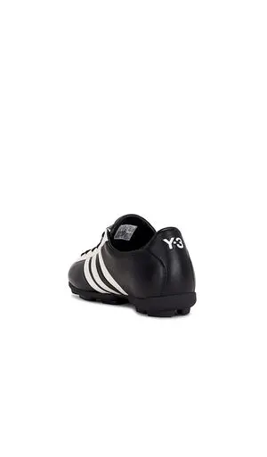 Y3 Field Sneaker In . Also