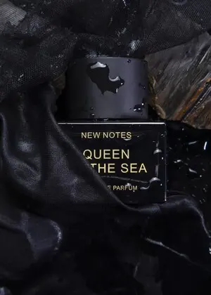 NEW NOTES Queen Of The Sea Extrait De Parfum