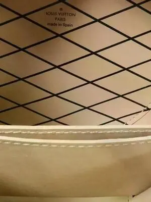 LOUIS VUITTON Monogram Mini Boite Chapeau Cross Body Bag