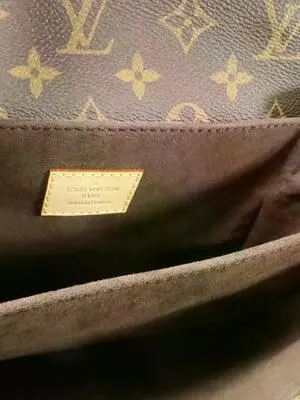 LOUIS VUITTON Monogram Pochette Metis Crossbody Bag