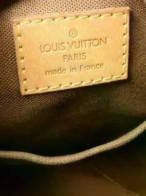 LOUIS VUITTON Batignolles Monogram Handbag