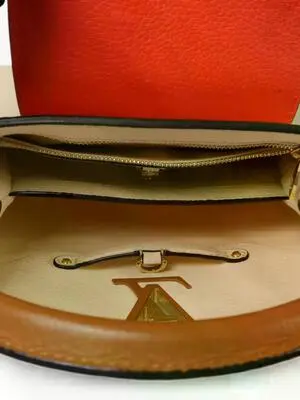 LOUIS VUITTON Capucines Bb Shoulder Bag