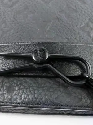 LOUIS VUITTON Monogram Taurillon Steamer Messenger Bag