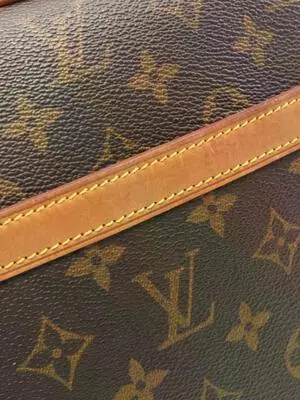 LOUIS VUITTON 2000 Reporter Pm Monogram Shoulder Bag