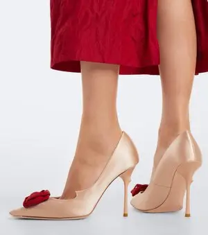 ROGER VIVIER Rose Vivier Floral-applique Satin Pumps