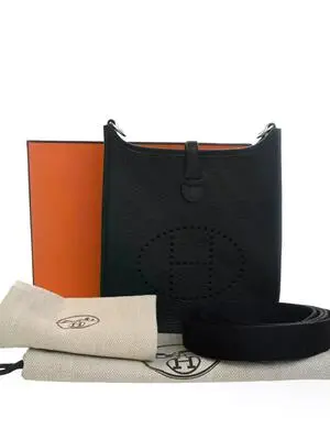 Hermès Clemence Evelyne I 16 Amazone Crossbody Bag - Black