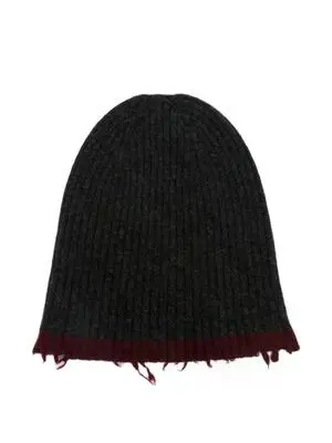 UMA WANG Ribbed Knit Beanie Hat With Frayed Edge - Grey